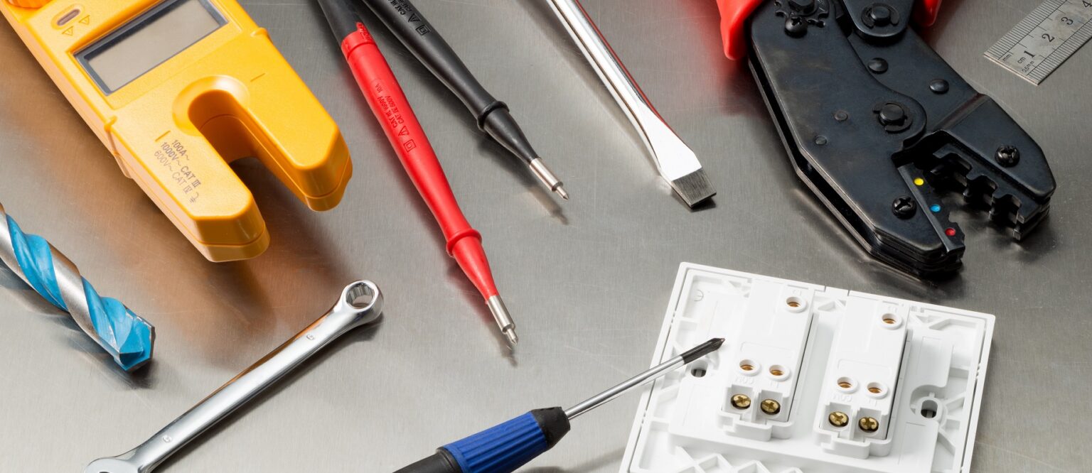 Electrician in Leeds | Local Electrician & Electrical Services Company